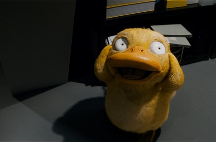 pokemon-detective-pikachu-pato