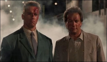 danko-calor-rojo-arnold-schwarzenegger-james-belushi